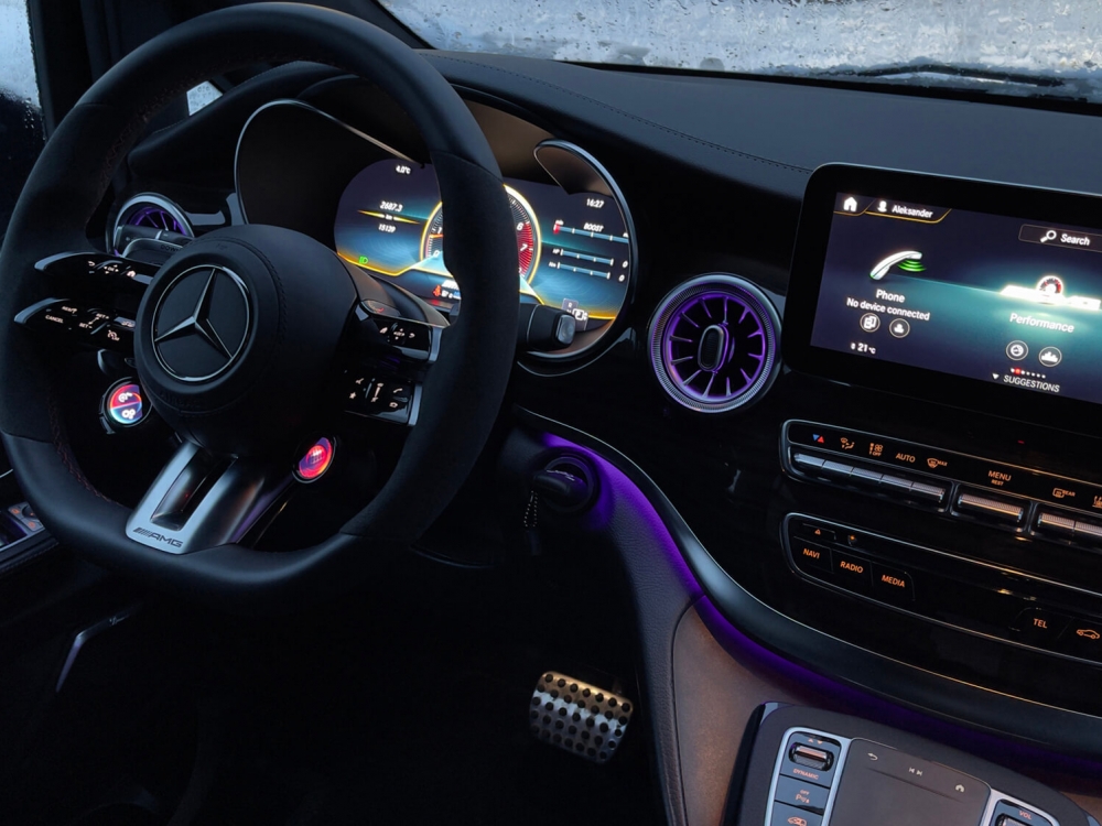 Mercedes Benz W213 MBUX Retrofit Adapter - CarSystems